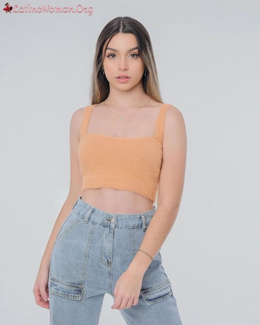 Сolombian Women: What Makes Them the Best Wives?